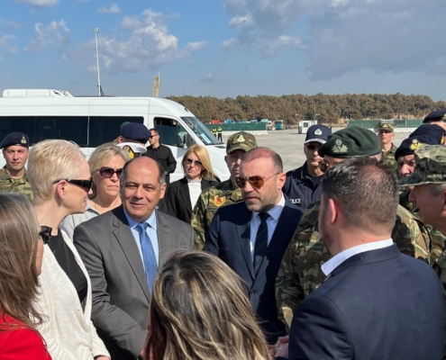 Στον λιμένα της Αλεξανδρούπολης η Υφυπουργός Άμυνας των ΗΠΑ Celeste ...